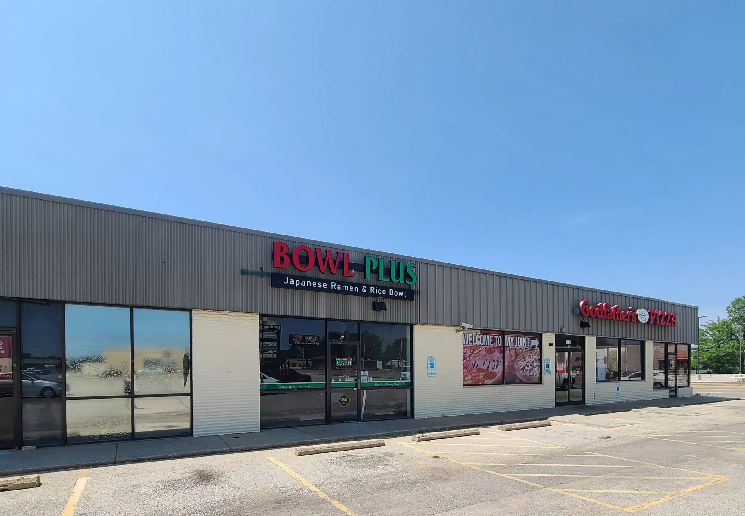 Bowl Plus opening in Chatham Square Shopping Center