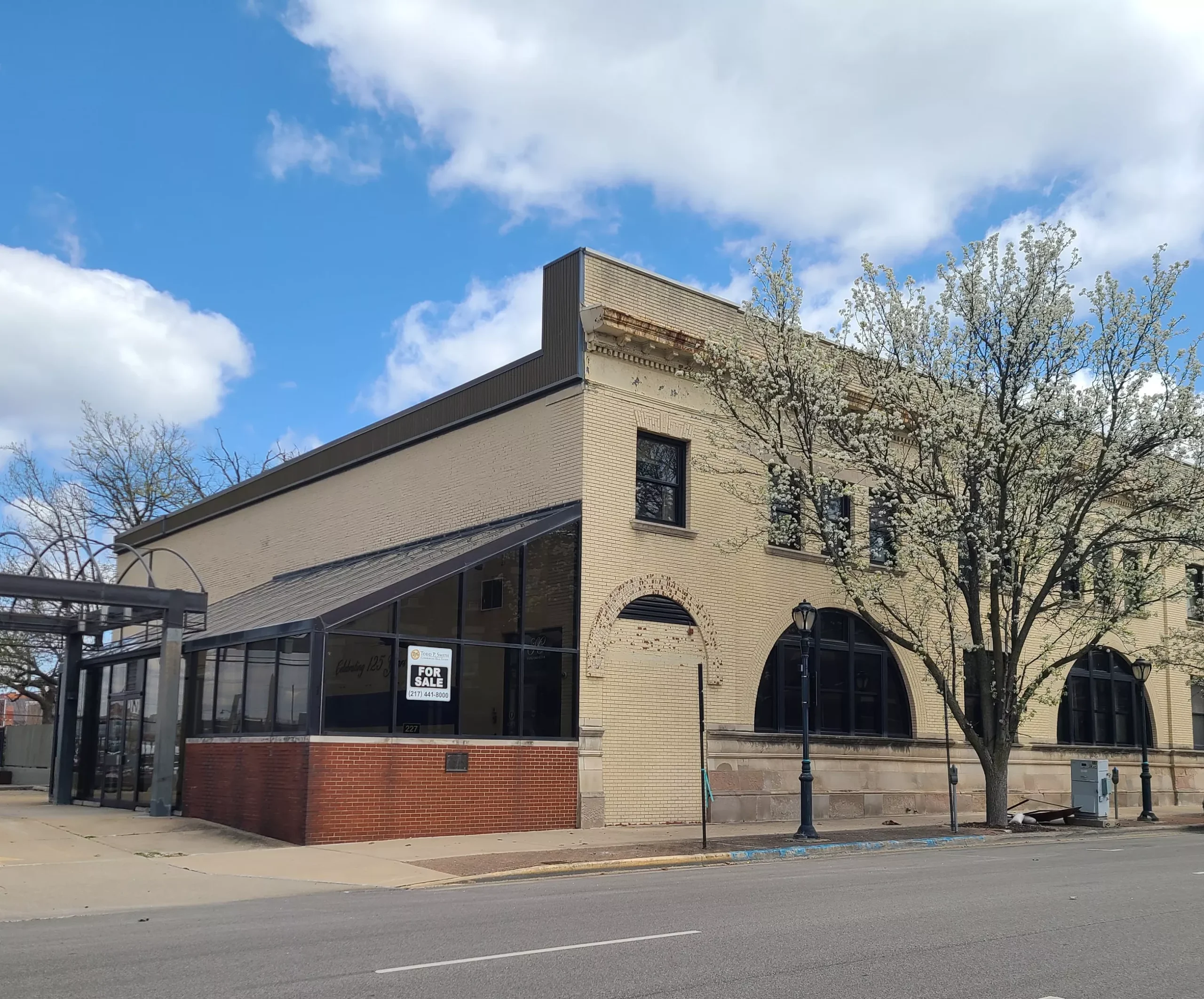 Former Sangamo Club property still on the market