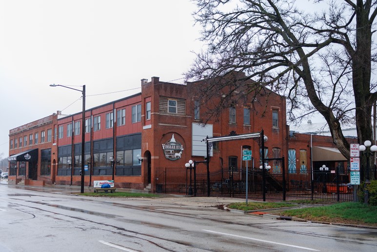 Vinegar Hill Mall up for auction - Springfield Business Journal